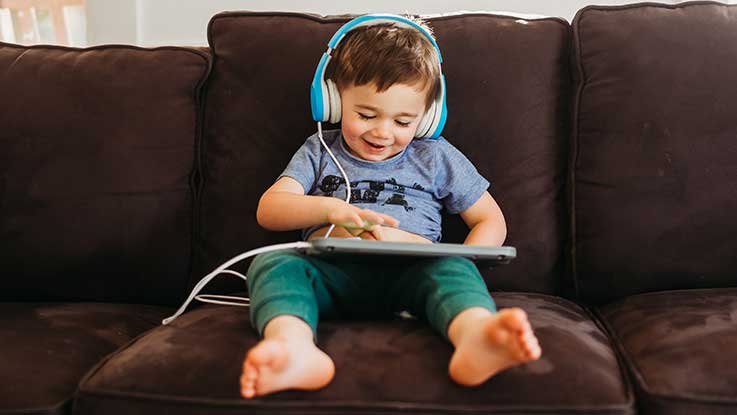 Screen time for kids: How parents can find a balance | HealthPartners Blog