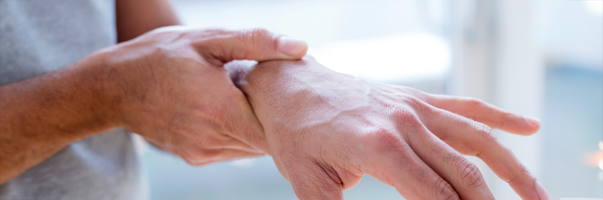 Lump on your wrist? How to know if it’s a ganglion cyst ...